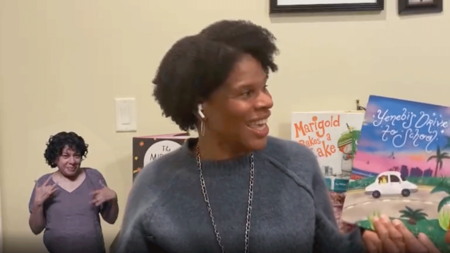 Learning About Mexican Sign Language - Bridge Multimedia | Expanding ...